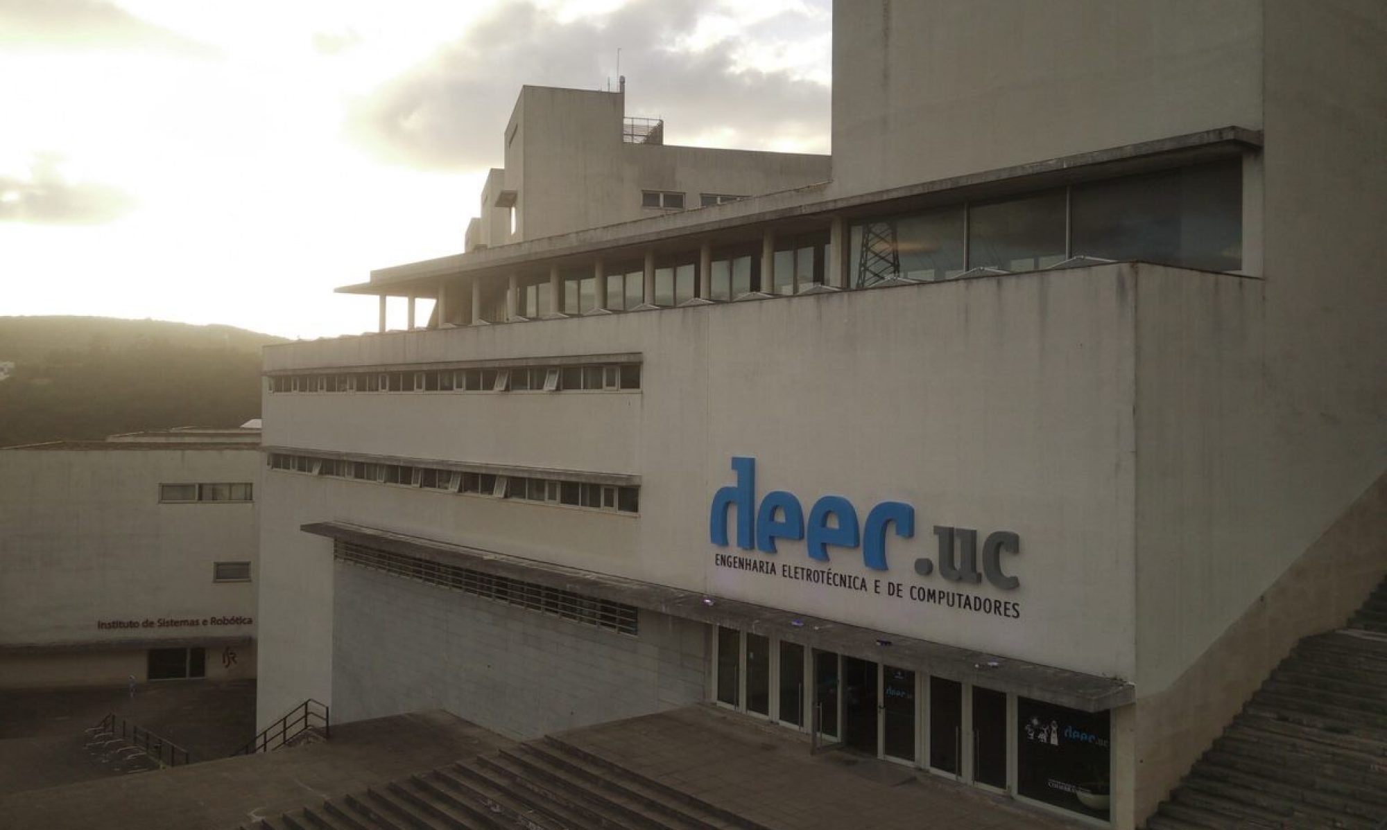 NEEEC/AAC - Núcleo de Estudantes de Engenharia Eletrotécnica e de ...